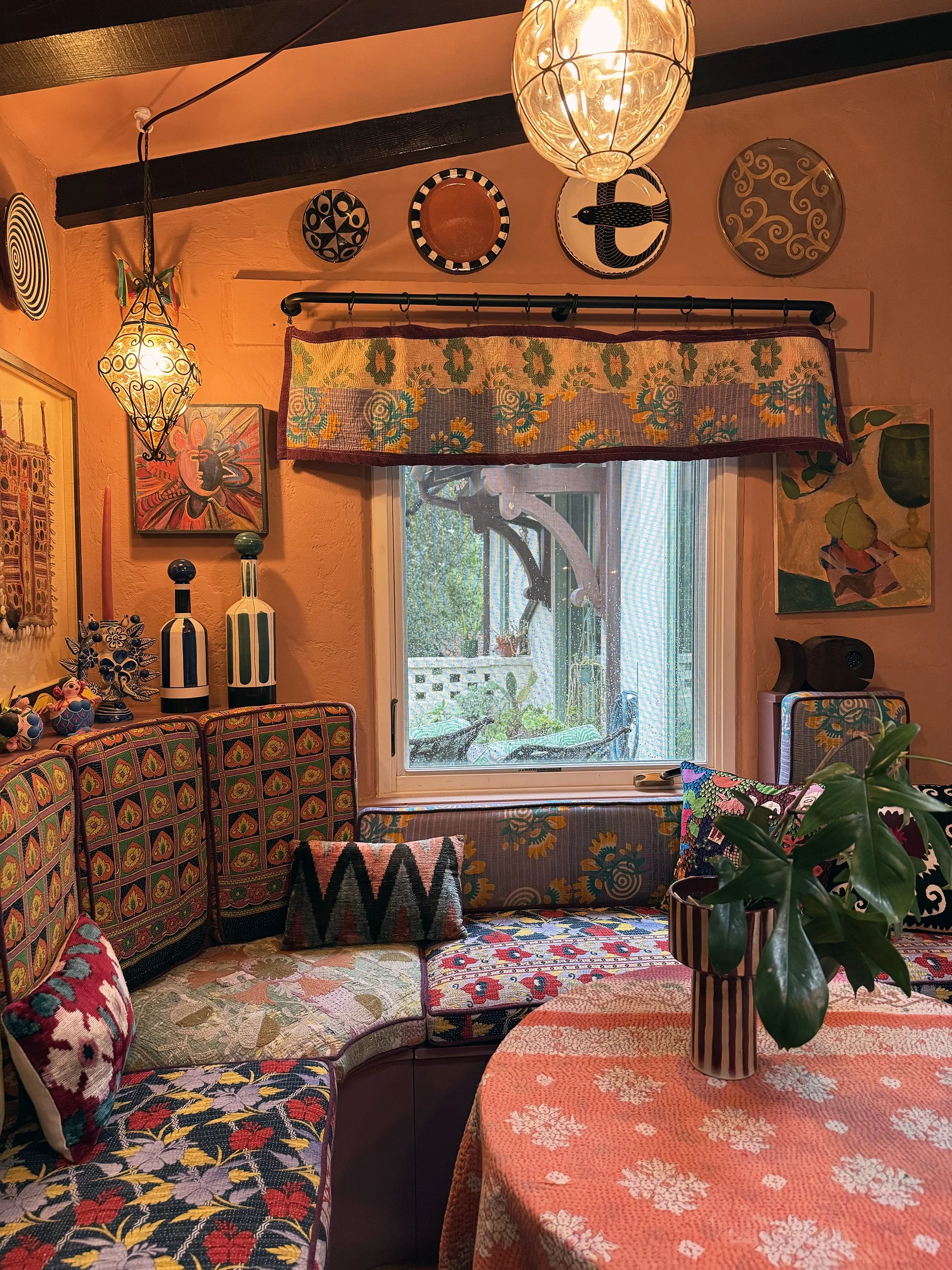 Jungalow | Enrich everyday with creativity, color, and plants.