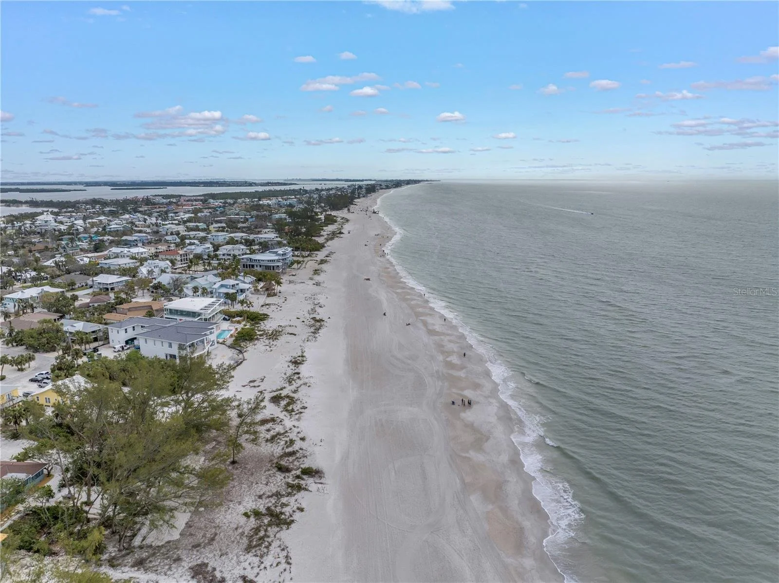 Waterline Condo - 2 Bed, 2 Bath (Anna Maria Island, FL) — Receivership ...