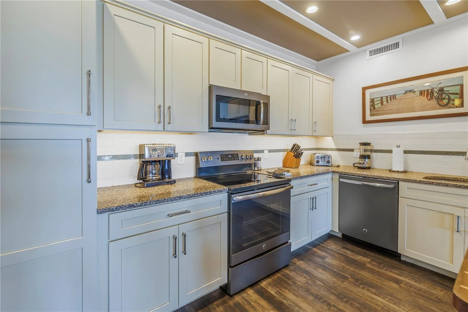 Waterline Condo - 2 Bed, 2 Bath (Anna Maria Island, FL) — Receivership ...