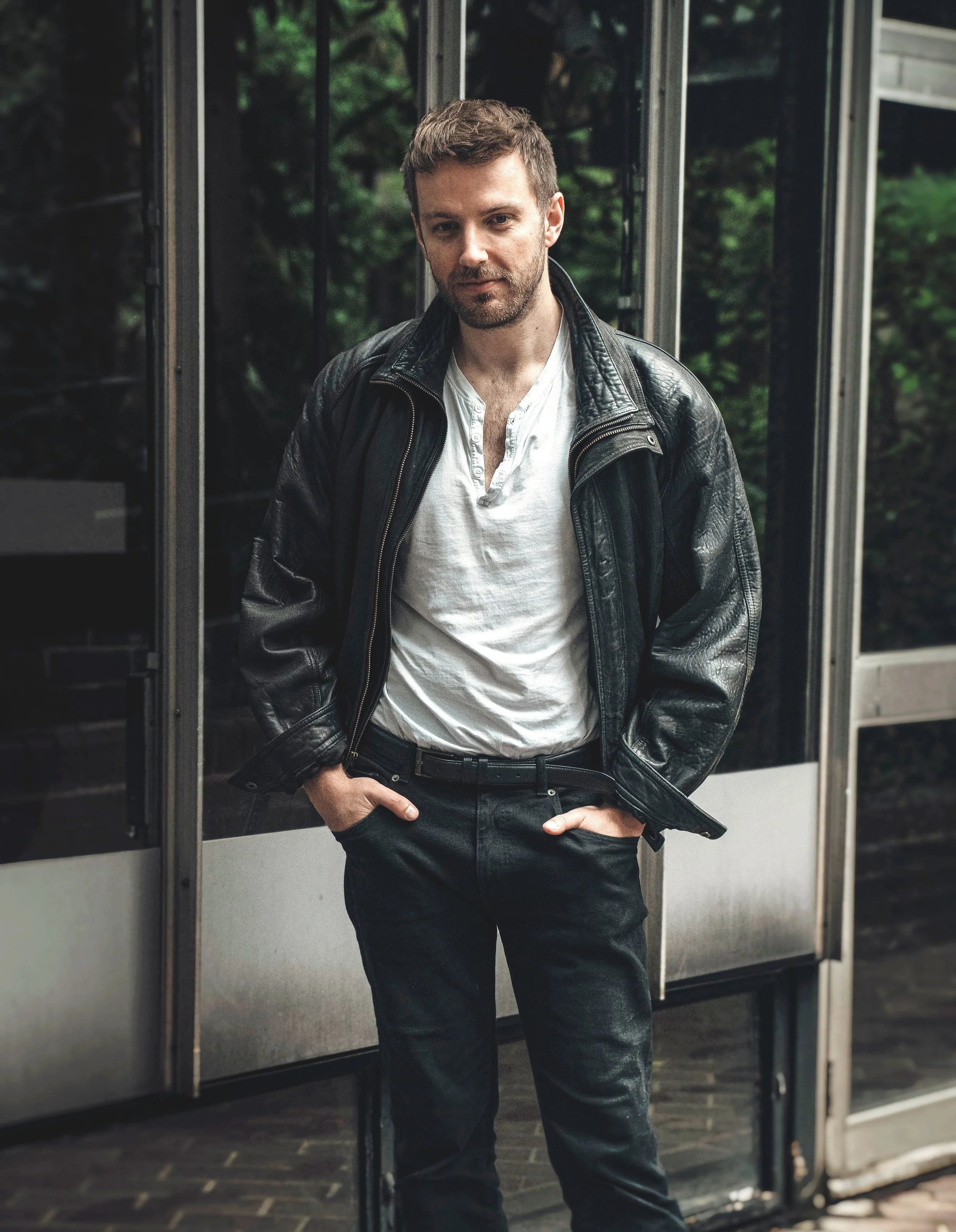 Luke Dale - Actor, Filmmaker, Streamer.