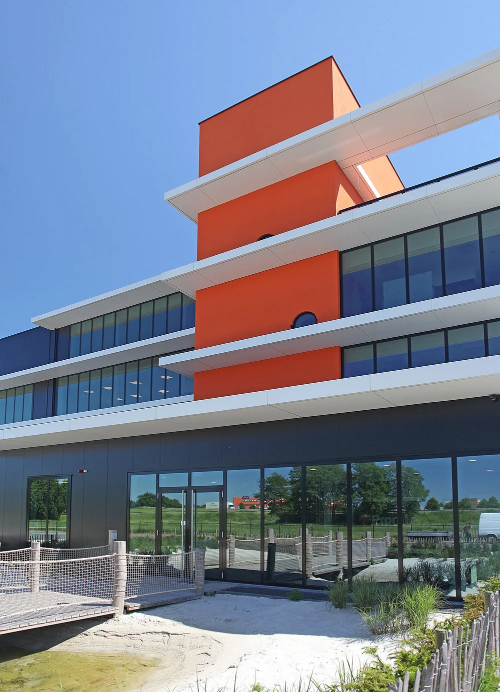 Exterior Insulated Metal Panels | Architectural Wall Systems Built to ...