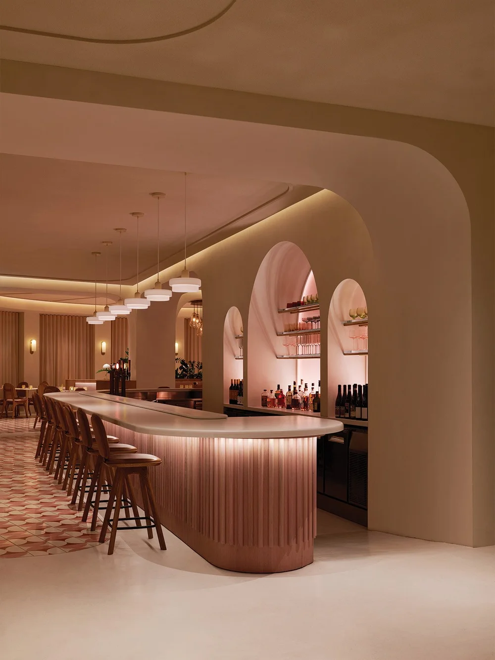Anna Jóna : Restaurant, bar, cinema.