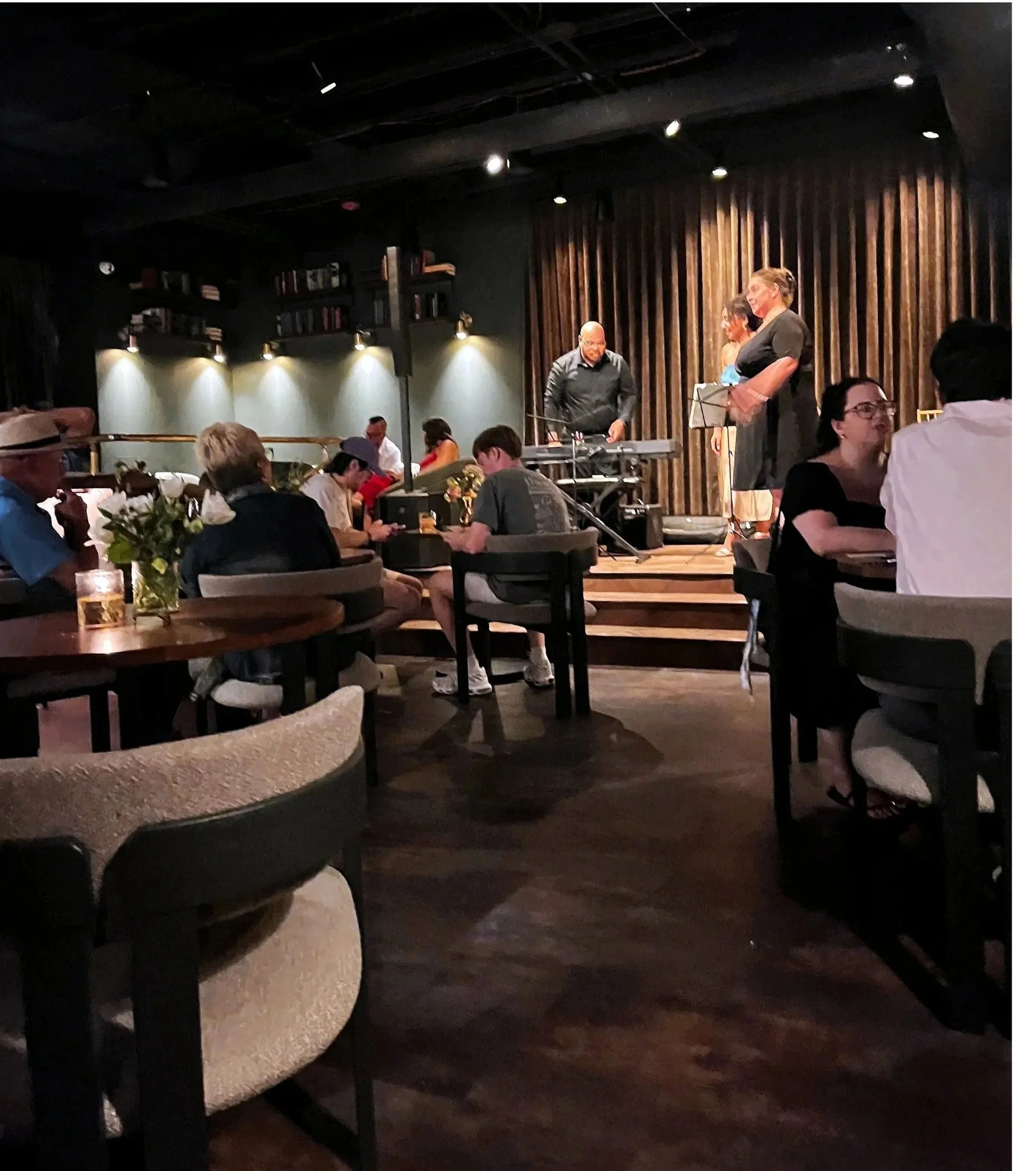 Immerse Yourself in a Jazz Wonderland at Vanni’s Jazz Lounge ...