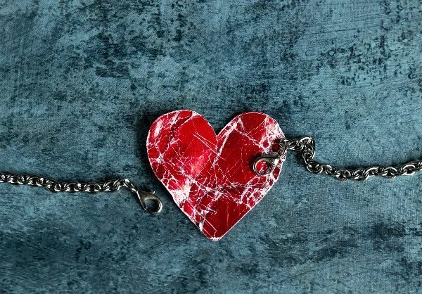 Understanding Trauma Bonding vs. Codependency | Codependency Therapy ...