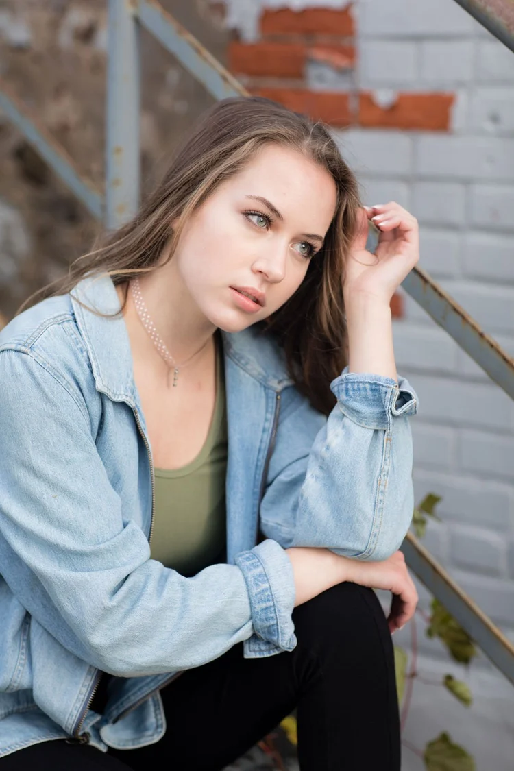 Joy Fall Senior Photos in Wisconsin — North Central Wisconsin Senior ...