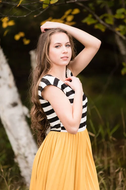 Joy Fall Senior Photos in Wisconsin — North Central Wisconsin Senior ...