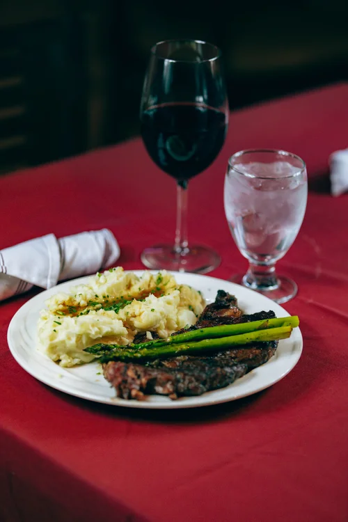 Seven Dining & Catering | Experience Fine Dining Today