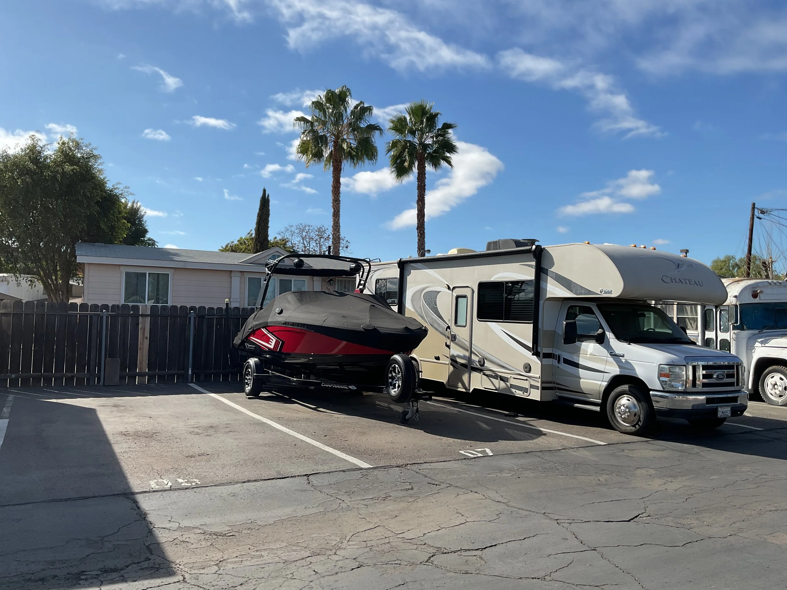 Amenities — The Palms