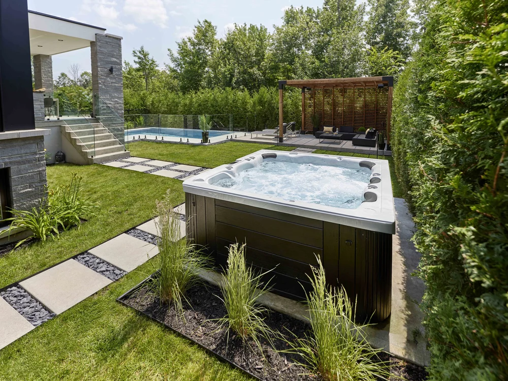 Spa Trévi L-750 - Spa fabriqué au Québec — Trévi Granby