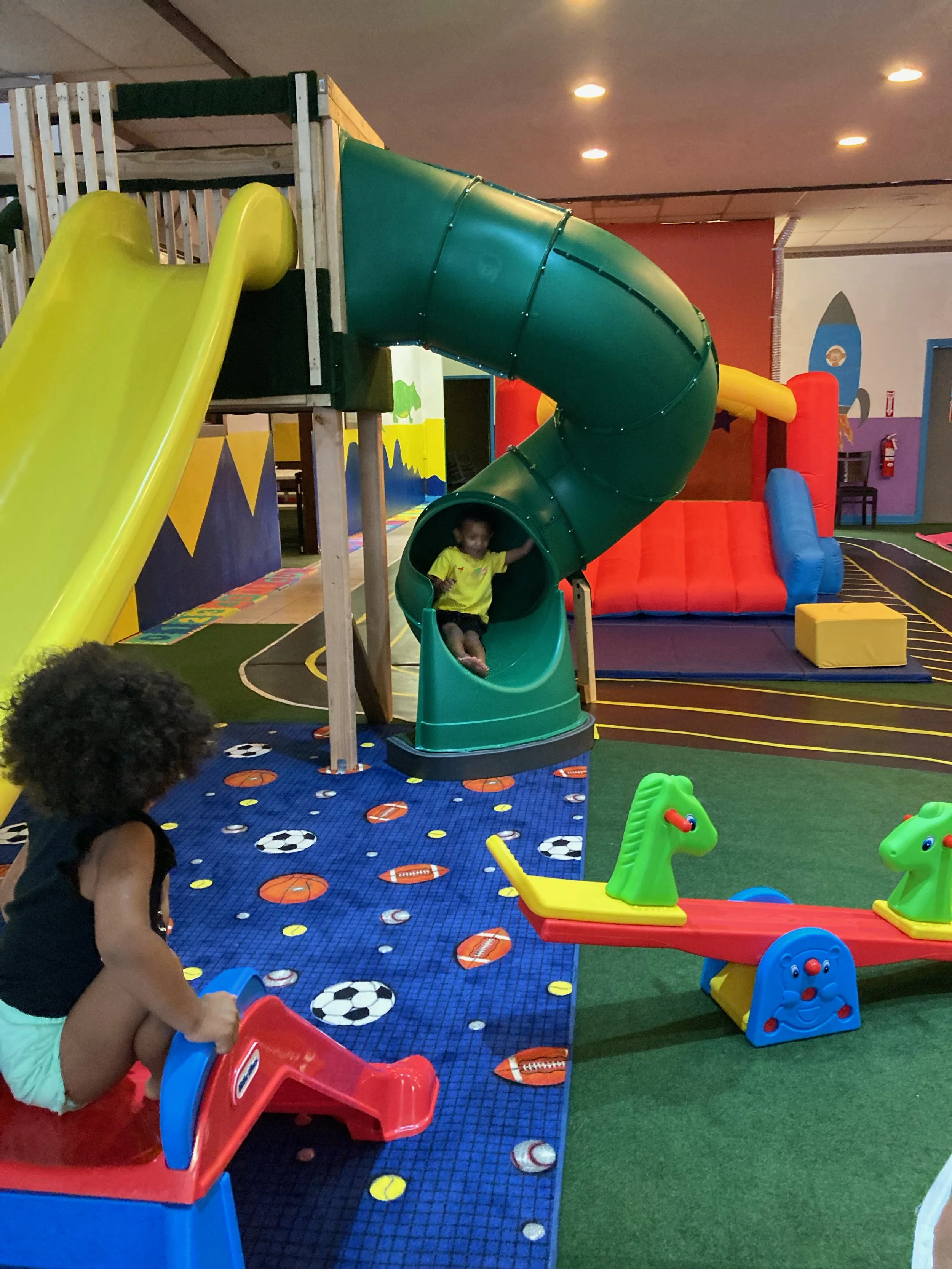 R&L Funzone indoor family fun center and Birthday venue | Discover Fun ...