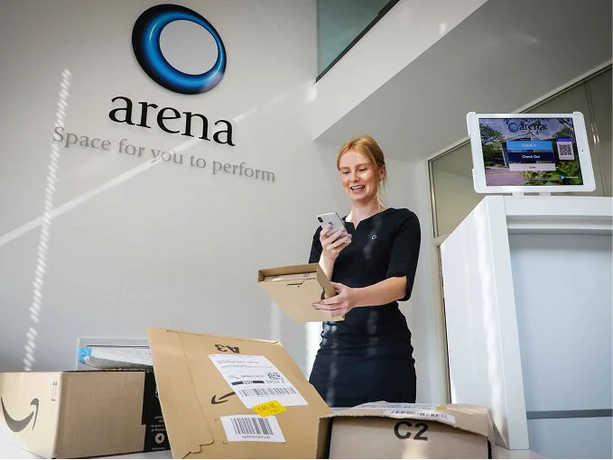 Parcel Management Software for Workplaces | Custr