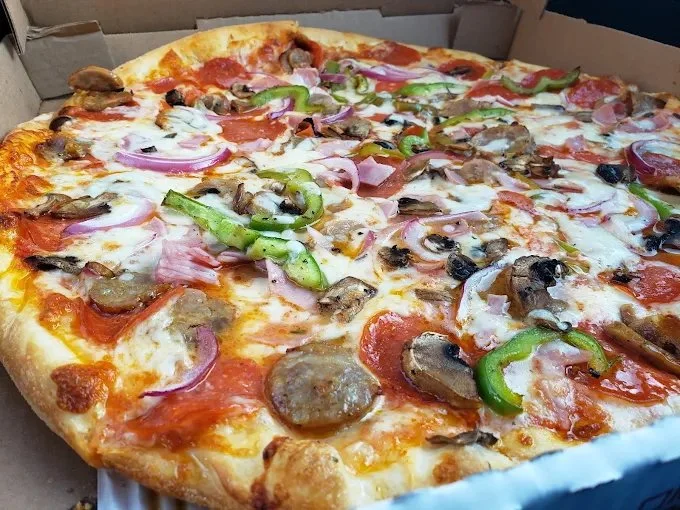 Moez Pizza - Best Pizza in Harrisburg, PA - Cheese Pizza Near You