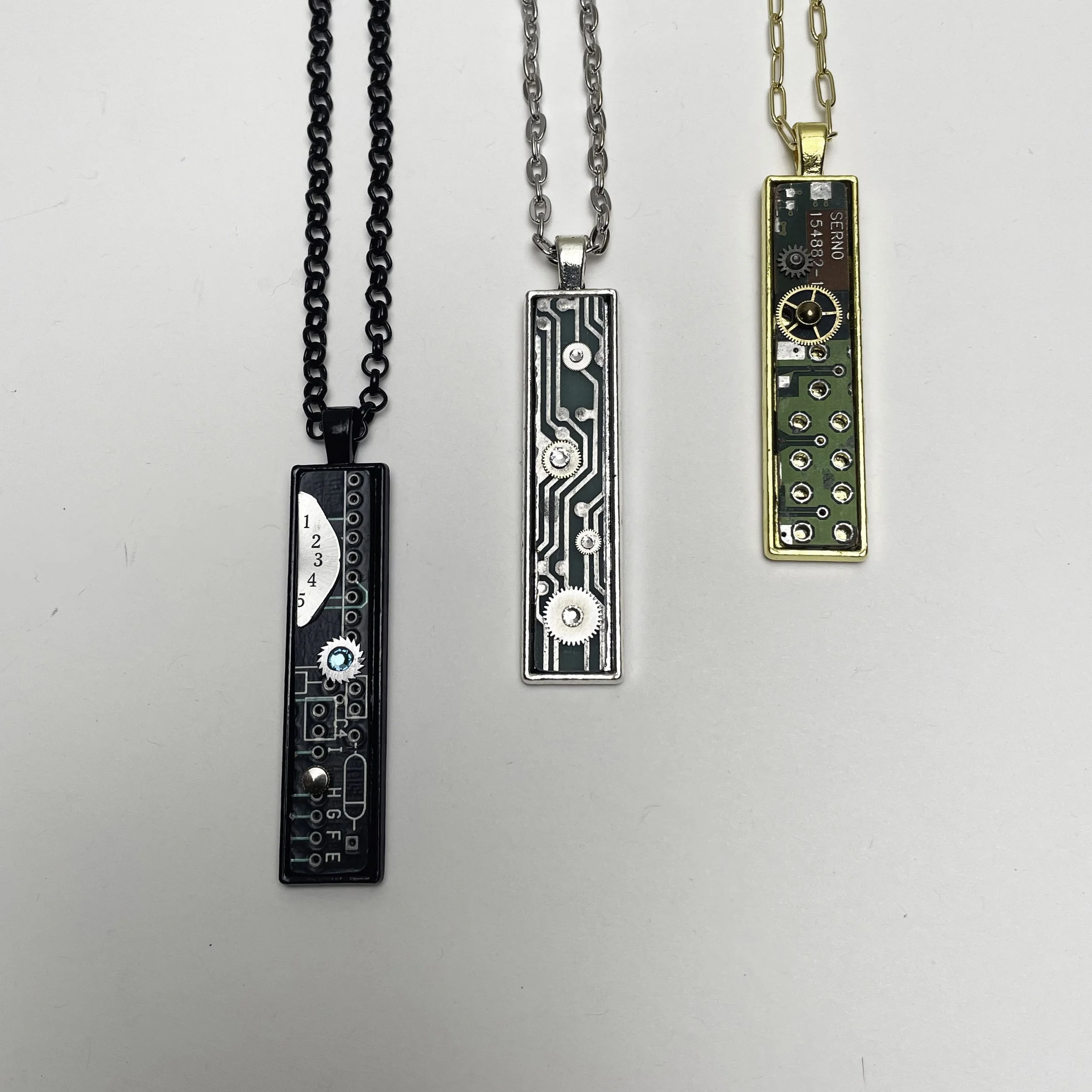 JunkYard Jewelry | Discover Bespoke Vintage Jewelry And One-Off ...