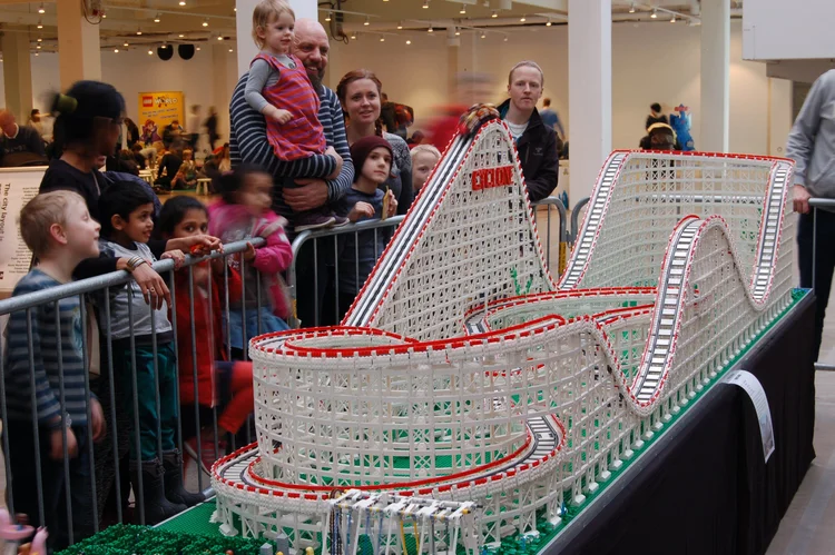 Buchen | Entdecken & bauen – Jetzt Tickets sichern — World of Bricks