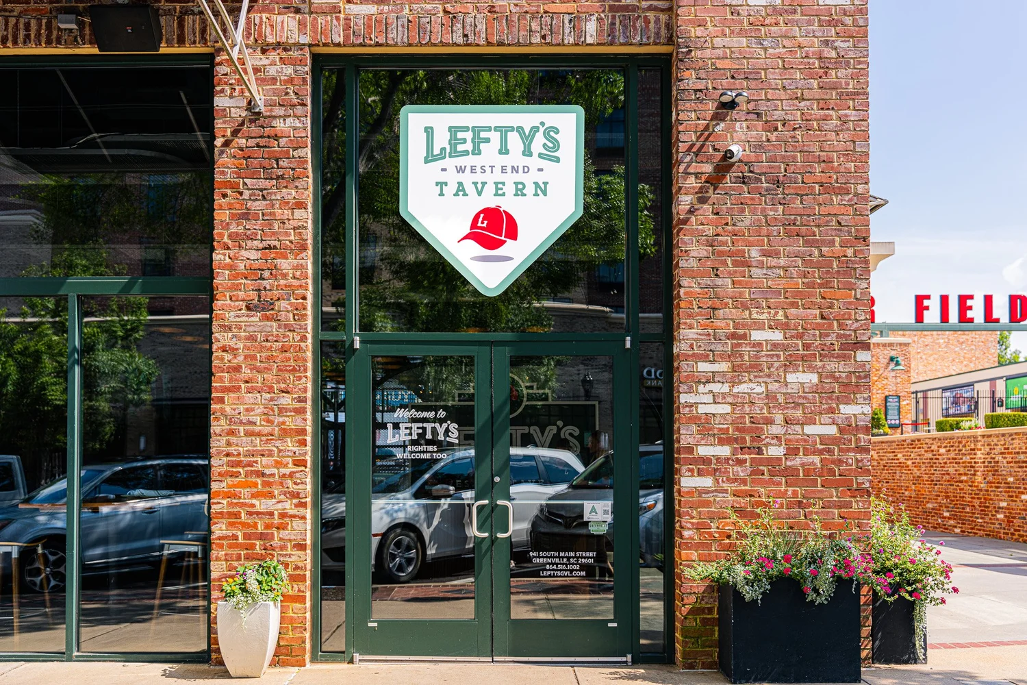 Lefty's West End Tavern
