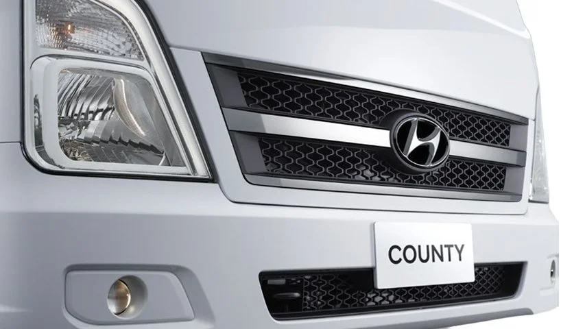 Hyundai County Bus | Minibús 27+1 o 31+1 | Motor 3.9L 148 caballos de ...