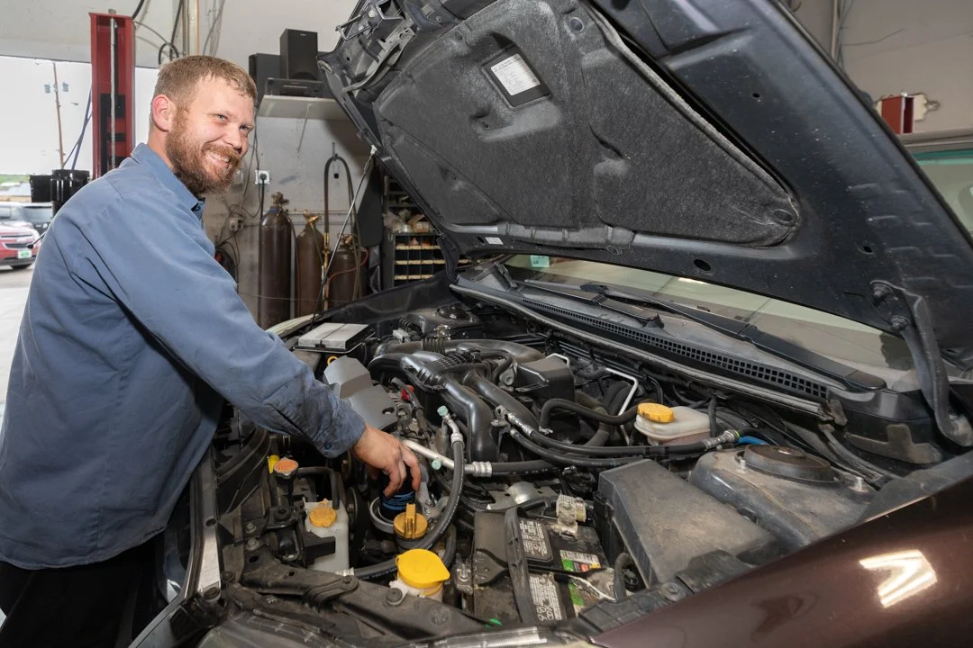 Request Service Golden Location — Automotive Evolution
