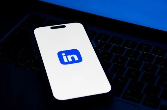 How To Create A LinkedIn Carousel Post Using The 'Documents' Feature ...