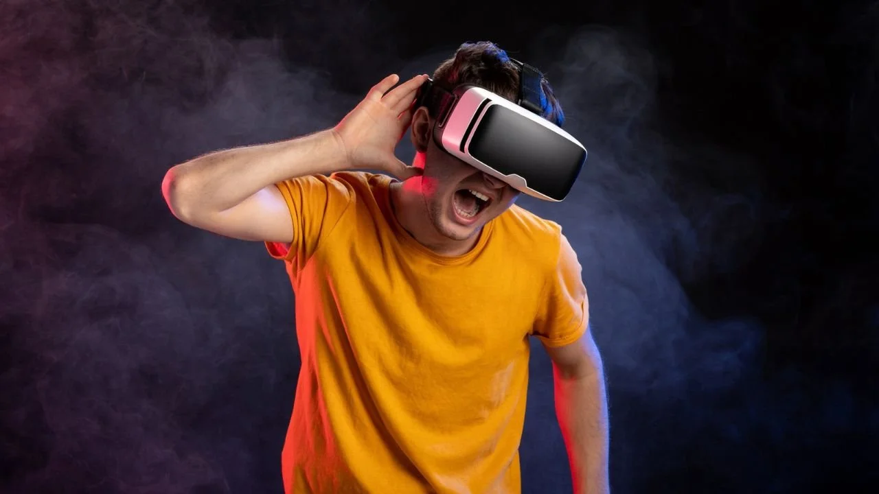 Conquer VR Motion Sickness: Enjoy a Fun, Comfortable VR Experience ...
