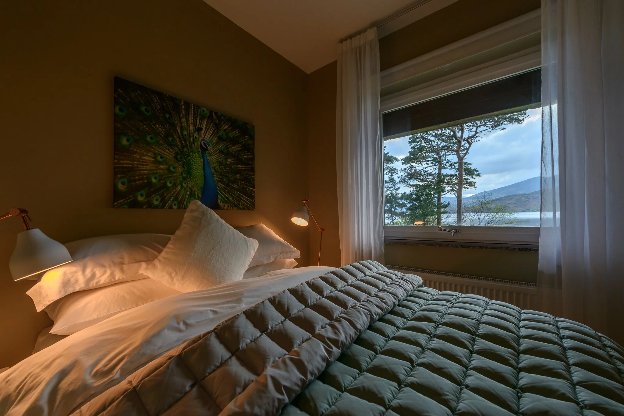 Caragh Lake House Exclusive Holiday Rental | Discover Lakefront Bliss Today