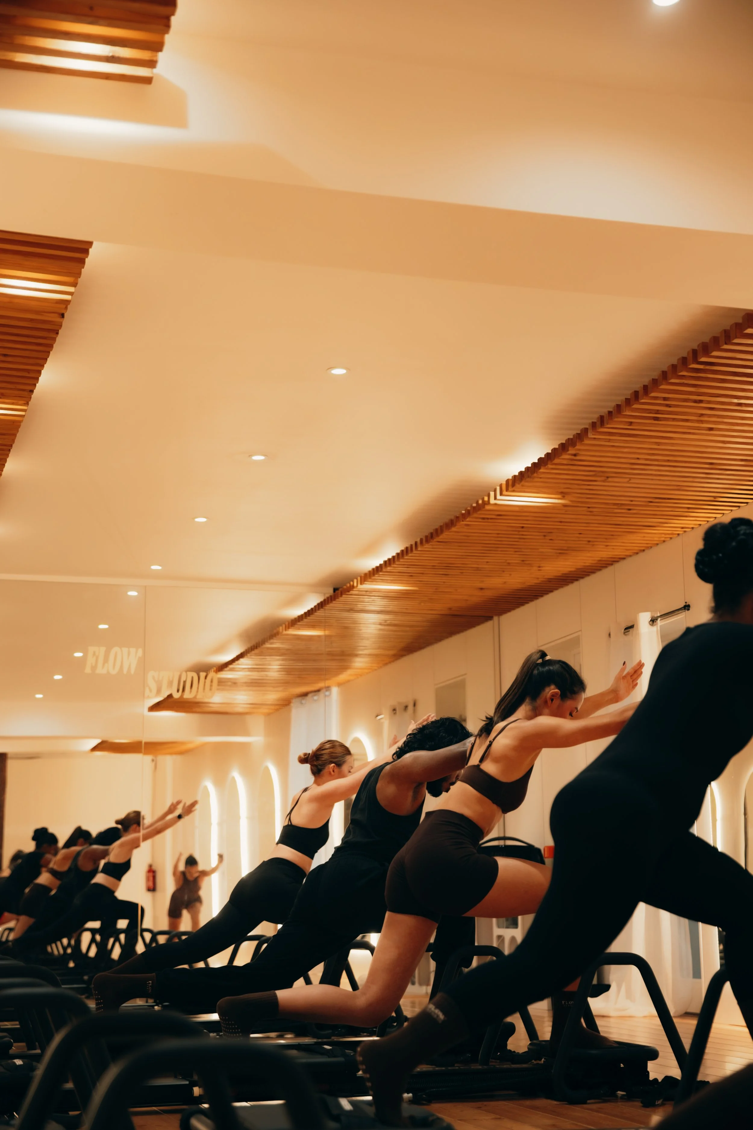 Flow Studio Lagree Paris 11 | Cours Microformer & Bien-être