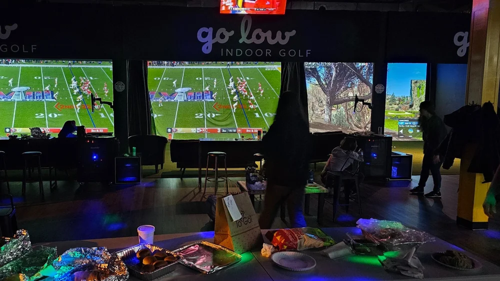 Go Low Indoor Golf