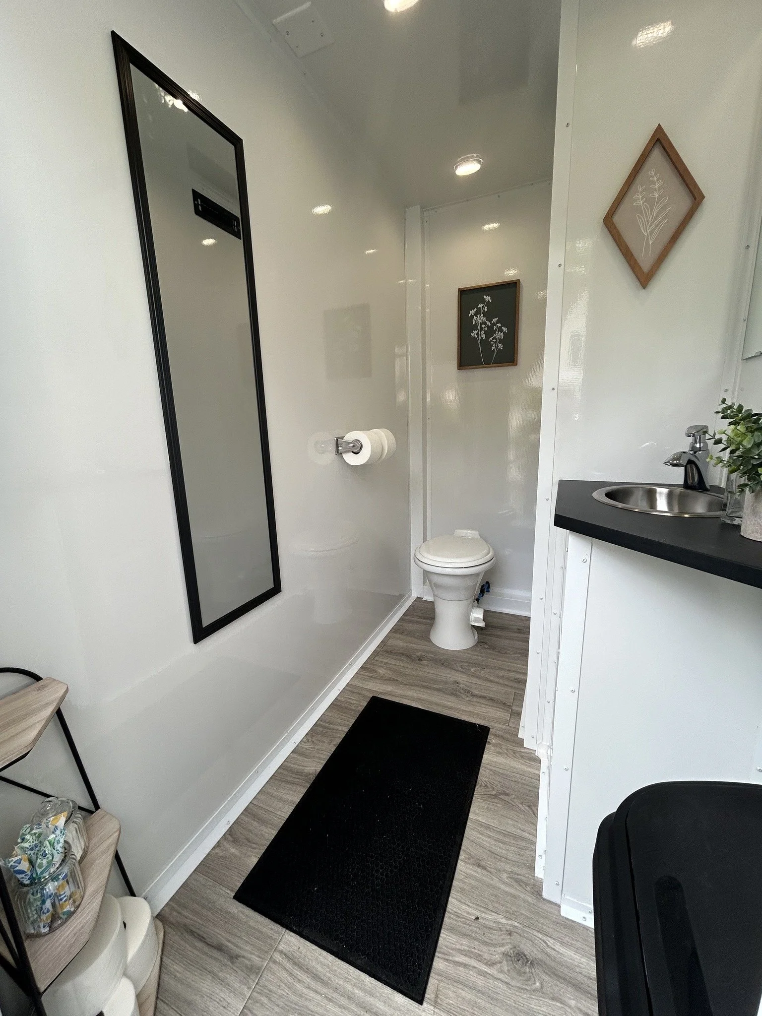 East End Restrooms | Luxury Restroom Trailer Rentals Long Island NY