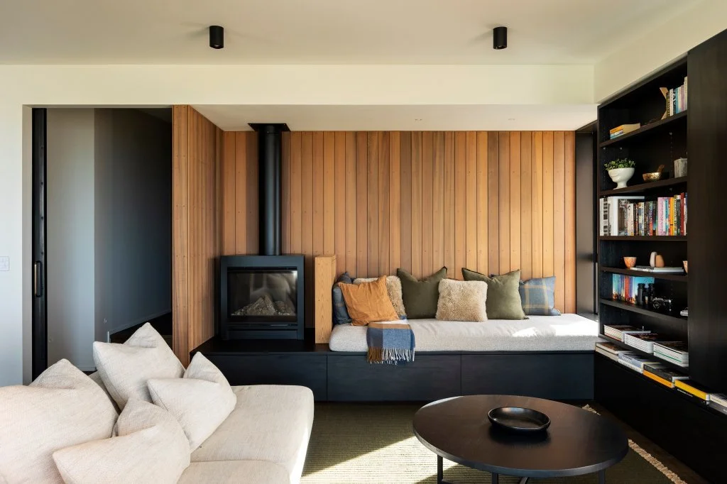 Fred and Lucy’s Compact Hillside Home with Panoramic Views ...