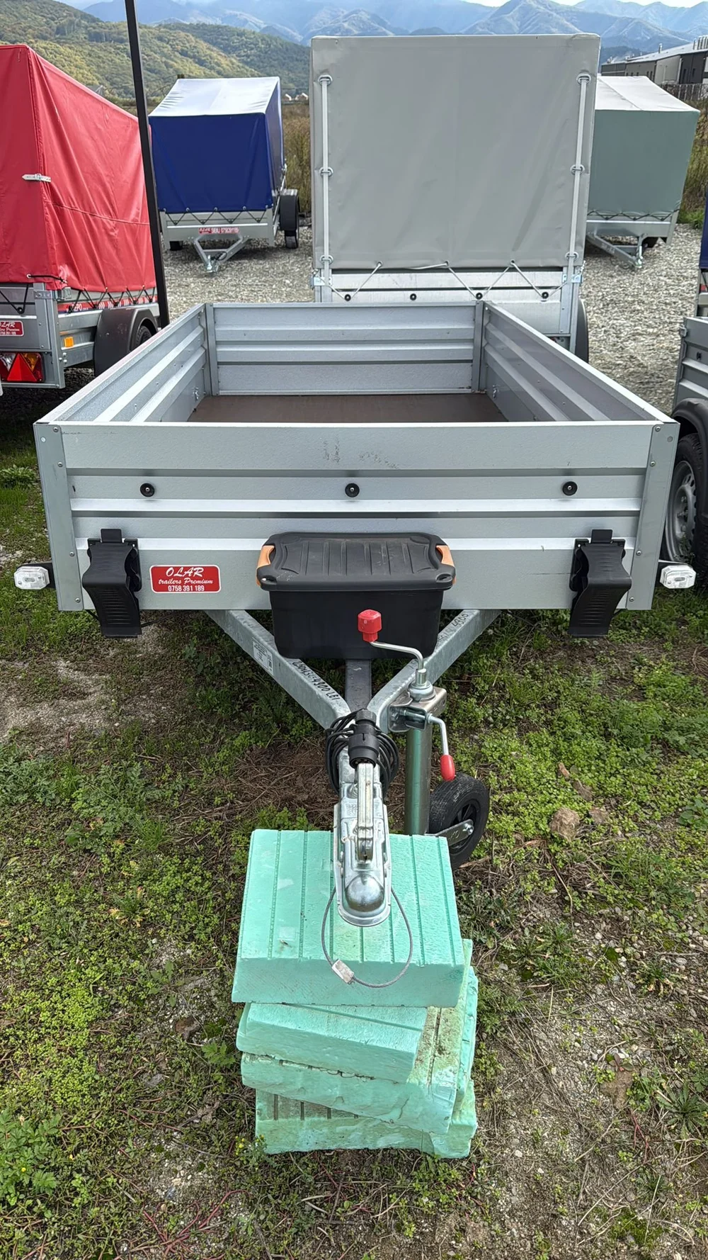 Remorci 750 kg tractabile cu categoria B. Remorci noi / Remorci auto ...