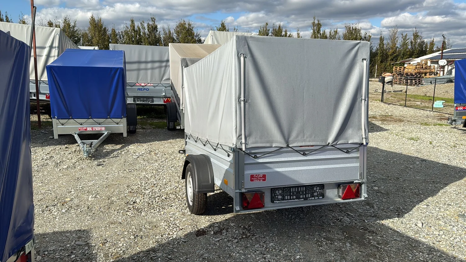 Remorci 750 kg tractabile cu categoria B. Remorci noi / Remorci auto ...