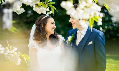 M&M Photography | Book Your Wedding Photos Today