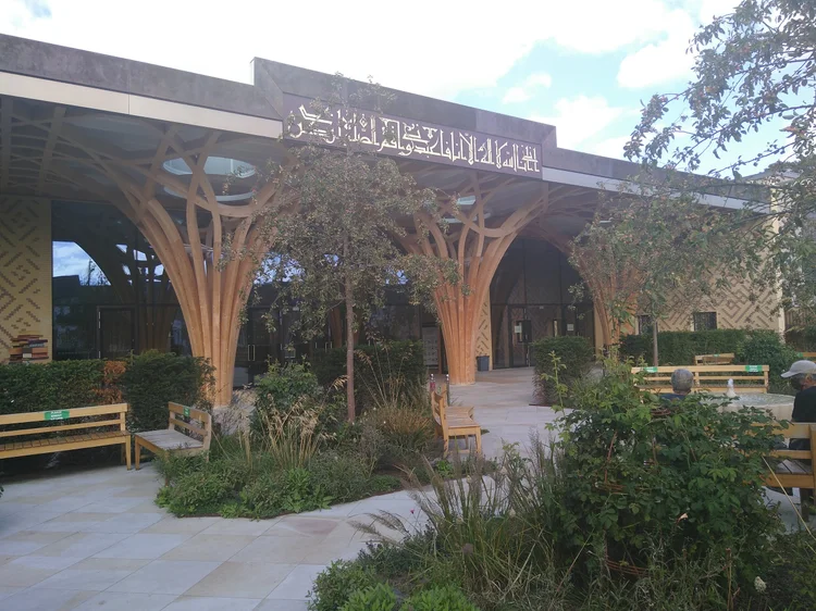 Cambridge Central Mosque in Cambridge, England — Mosques of the World