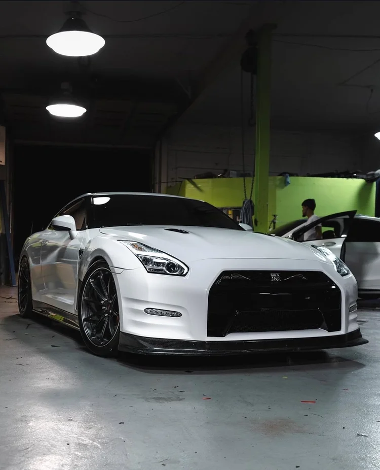 MoeModz | Explore Custom Car Upgrades Today