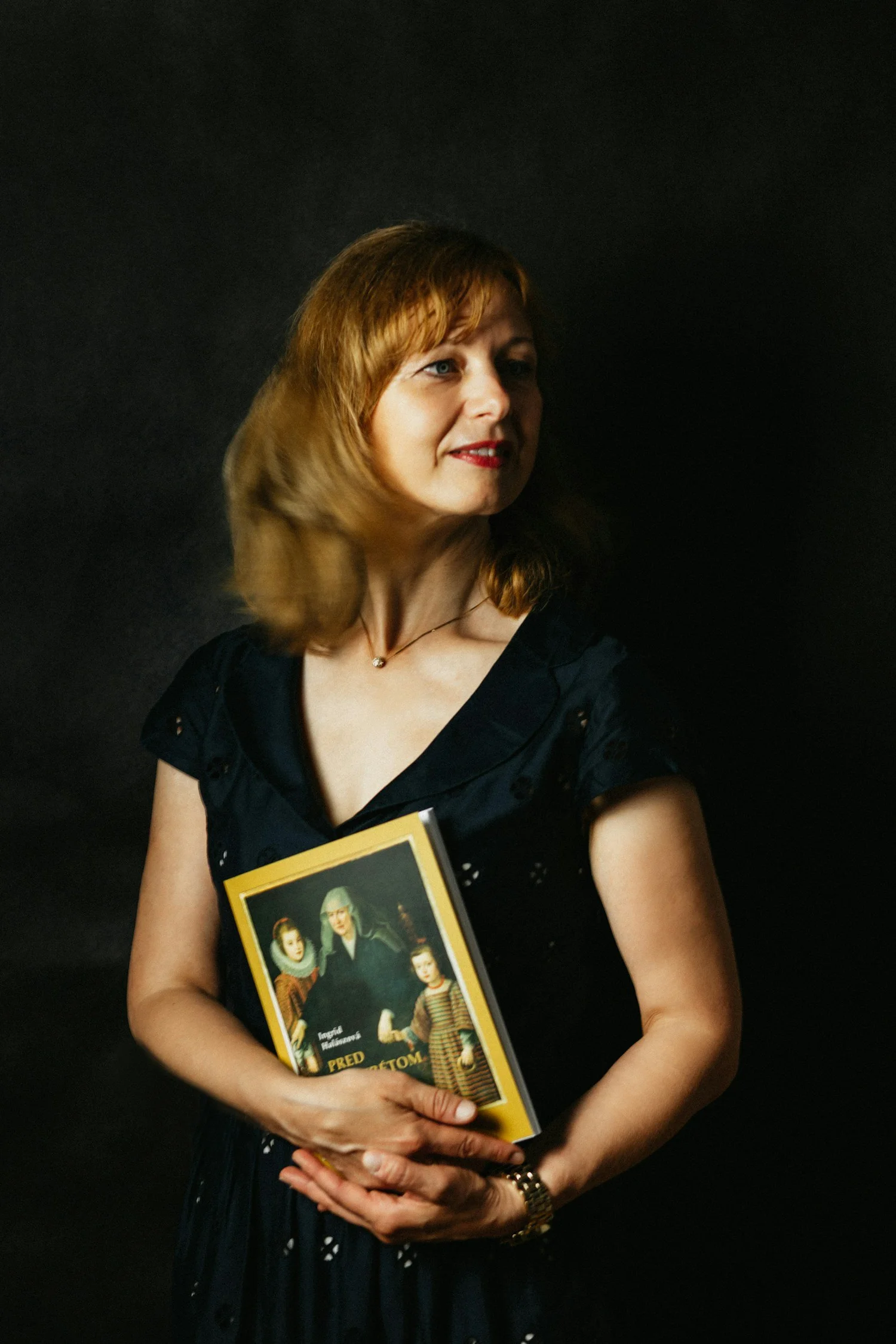 How to Write an Author Bio That Sells Your Book — Punctuation PR