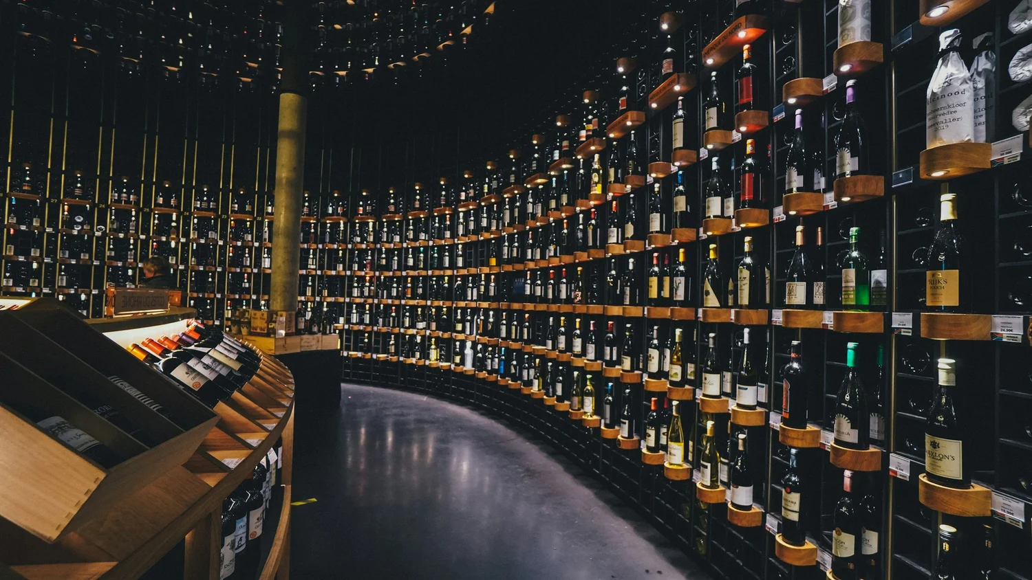 Left Bank vs Right Bank Bordeaux: A Simple Guide for Wine Beginners ...
