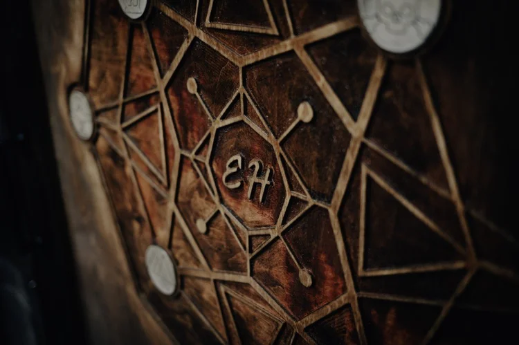 Hawthorne's Hideout in Old Sacramento | Book Your Unforgettable Adventure