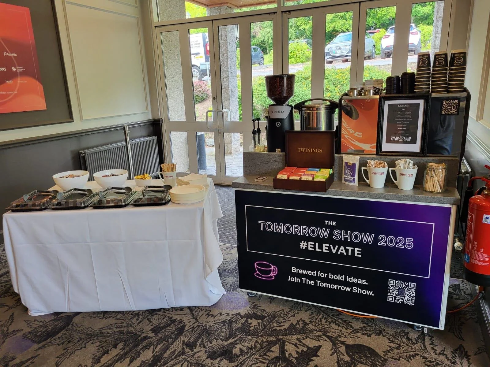 SYMPOSIUM coffee house