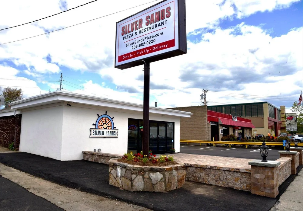 Pizza Milford CT | Dine In, Pizza Delivery & Take Out — Silver Sands Pizza