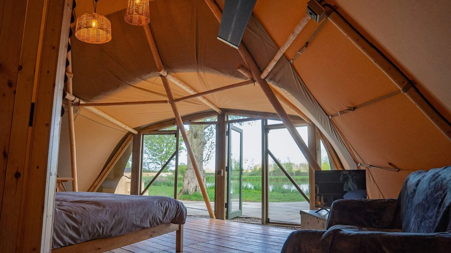 Glamp Carp | Experience Luxury Fishing