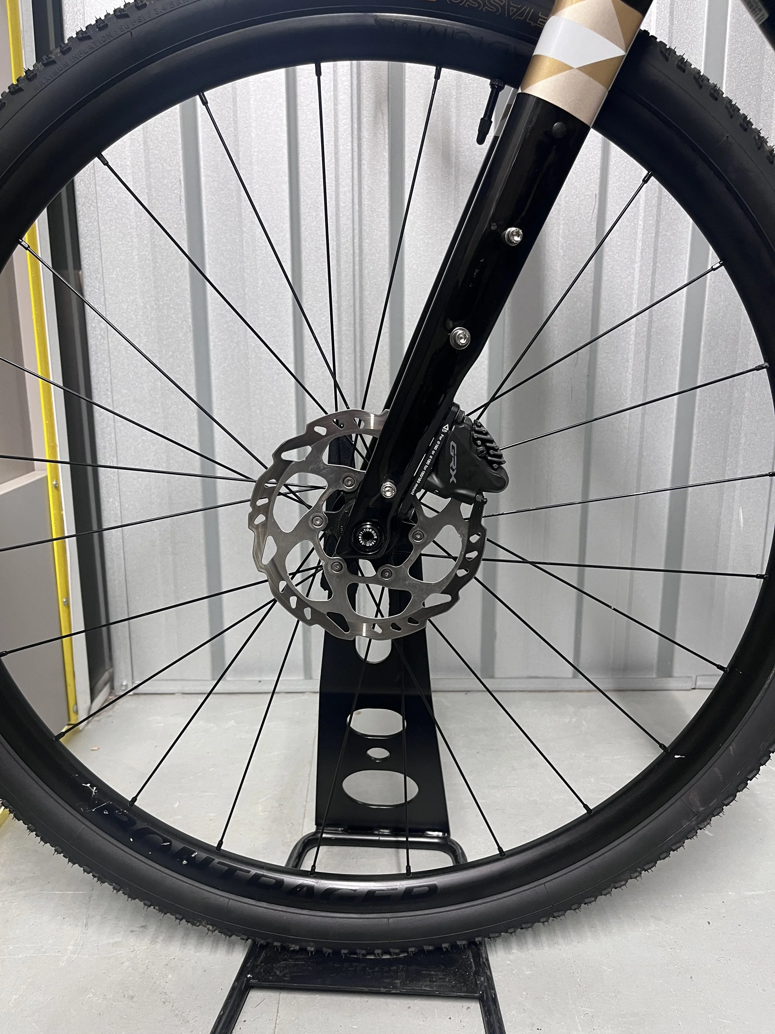 2024 Trek Checkpoint SL5 Gen 2 Full Carbon Gravel Bike — AGI Bikes