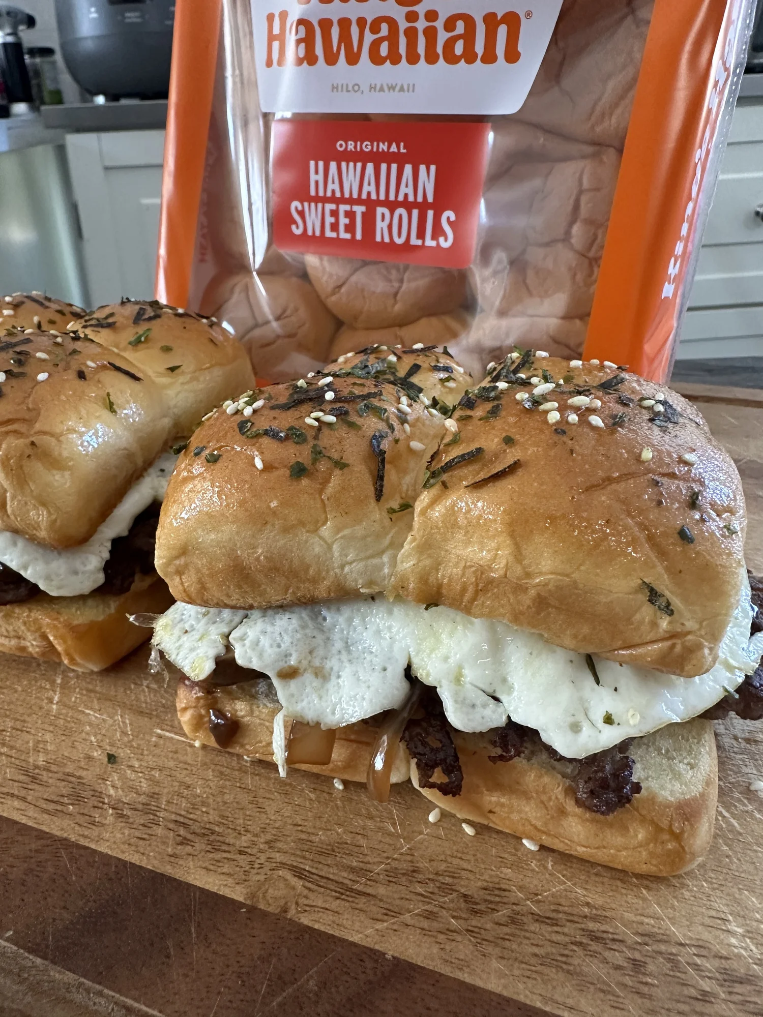 Loco Moco Sliders — The Tastebud