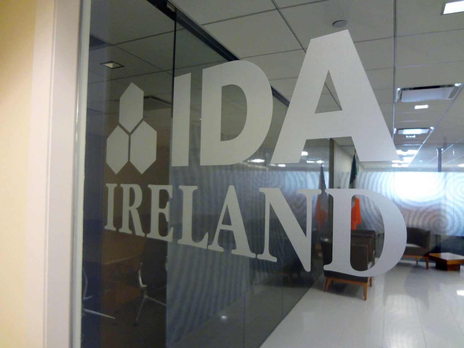 Etched Glass | Window Frosting | Privacy Film Distraction Markings ...