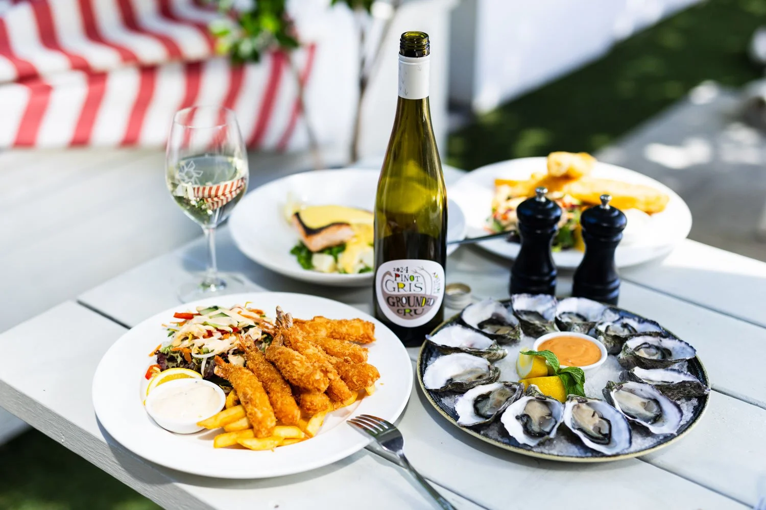 Eat & Drink — Windmill Hotel