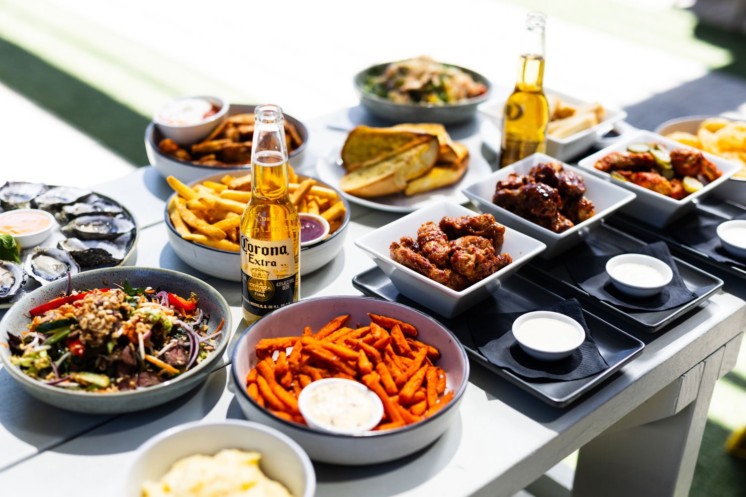 Eat & Drink — Windmill Hotel