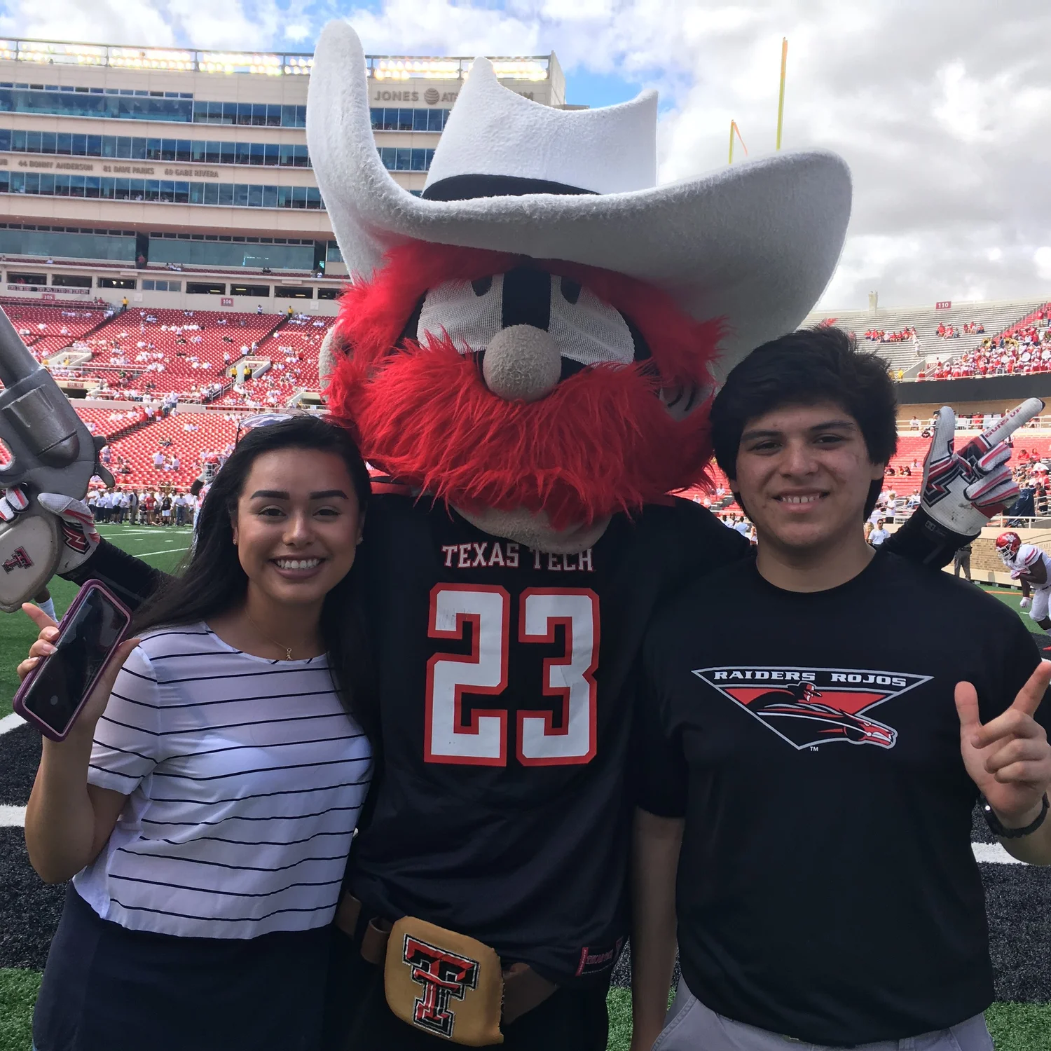 Raiders Rojos Scholarship Program — Raiders Rojos Alumni Association