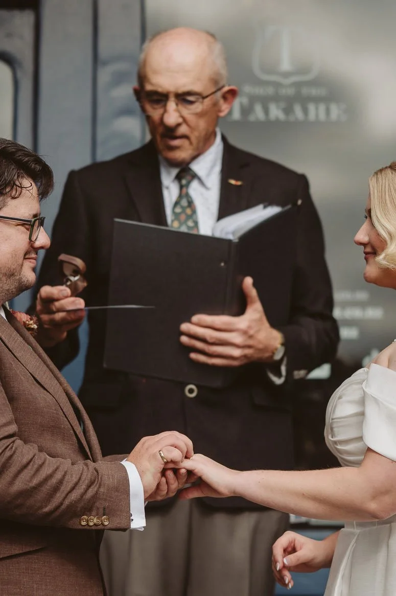 Christchurch Wedding Celebrant – Heartfelt Ceremonies by John
