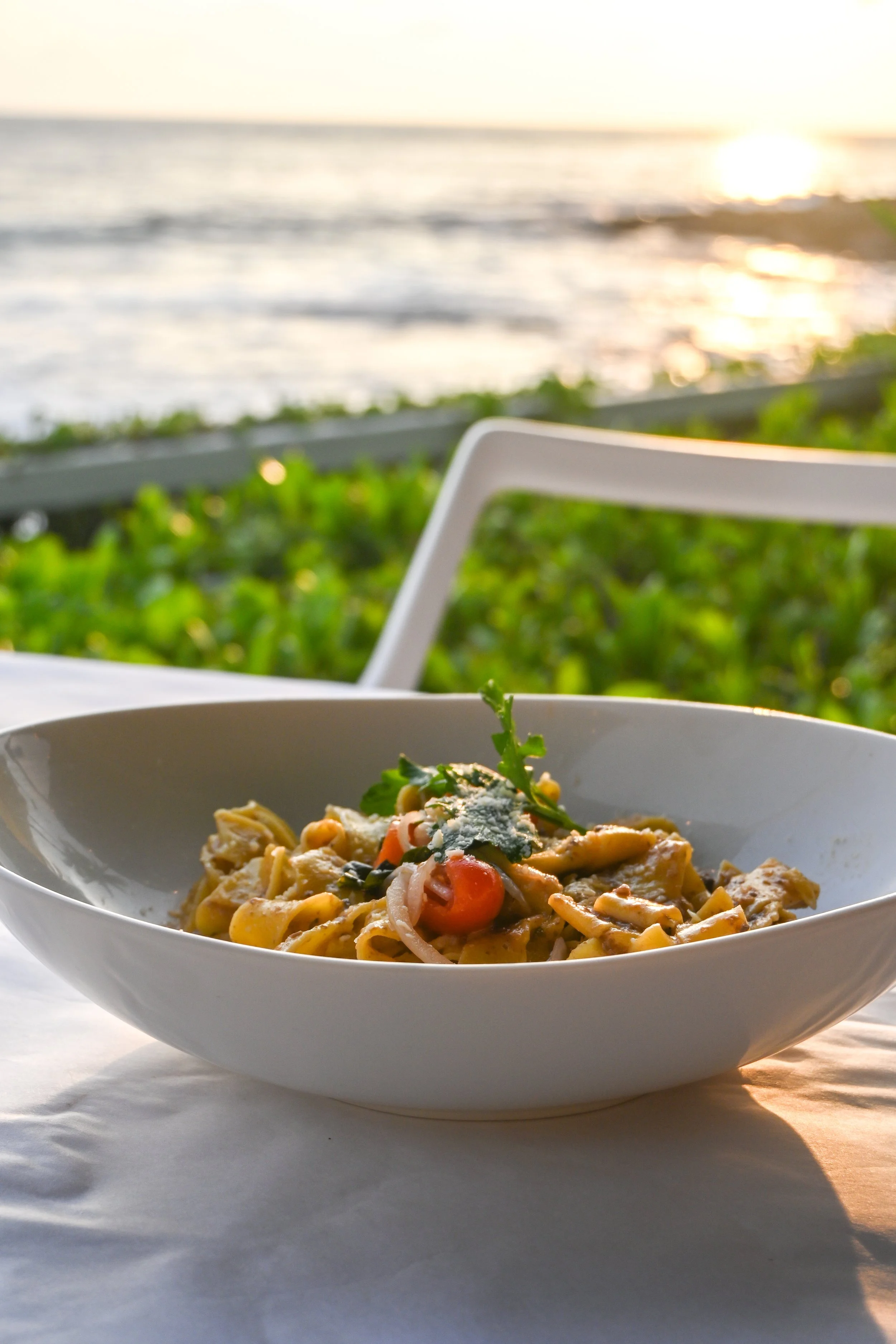 Kai Eats And Drinks | Kailua-Kona Oceanfront Dining
