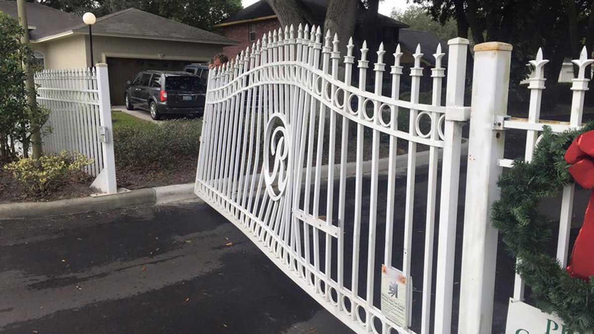 Your Guide to Automatic Gate Repair in Tampa Bay — Florida Gate Masters