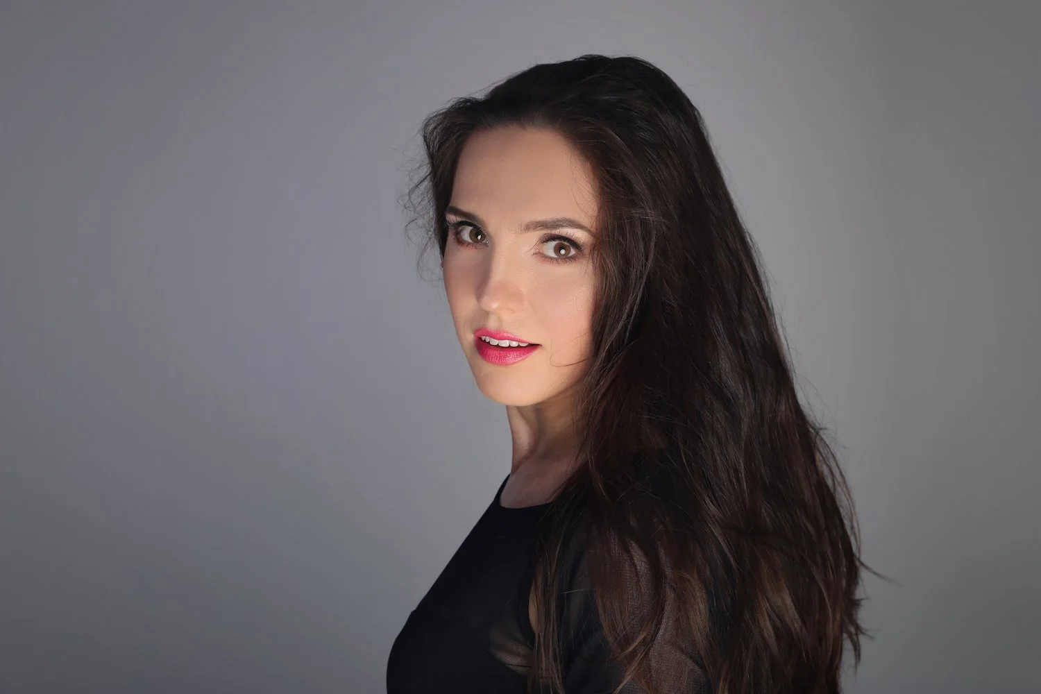Olesya Golovneva — ARSIS Artist Management