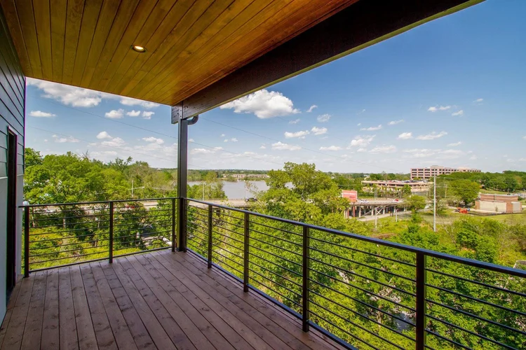 Steamboat House — ROGUE Architecture